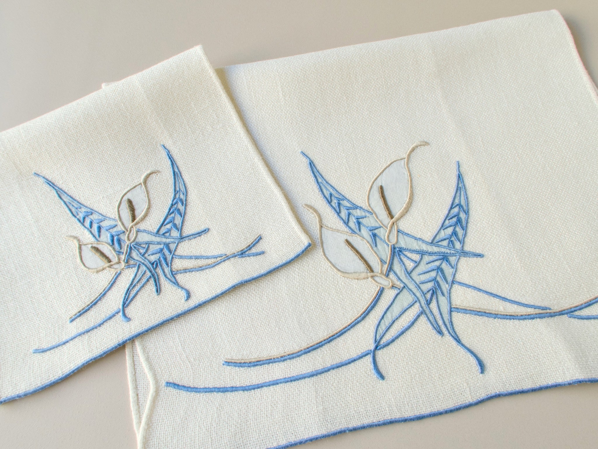 “Calla Lily” Vintage Marghab Linen Towels, Hand & Fingertip - Things ...
