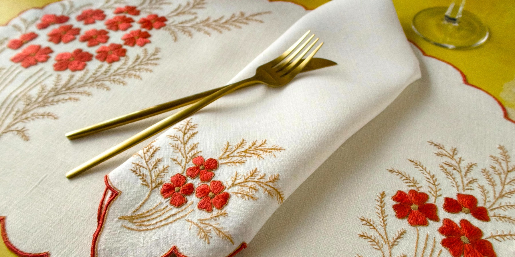 Luxury Vintage Table Linens | Things Most Delightful